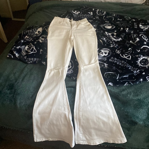 SHEIN | Jeans | Shien White Ripped Flare Jeans White Crop Top | Poshmark